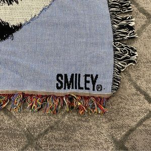 chinatown market | Bedding | Market X Smiley Jacquard Knit Smiley Face ...